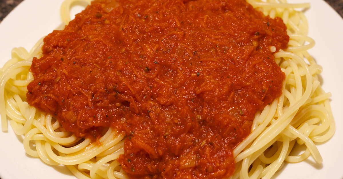 Chunky Carrot Spaghetti Sauce Recipe - MakeBetterFood.com